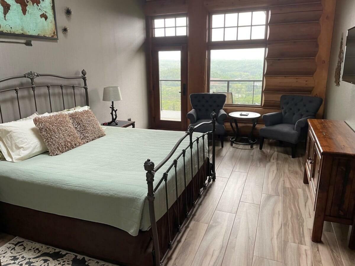 2-Night Stay in the Trophy Lodge with Lift Tickets and Rental for 4 ...